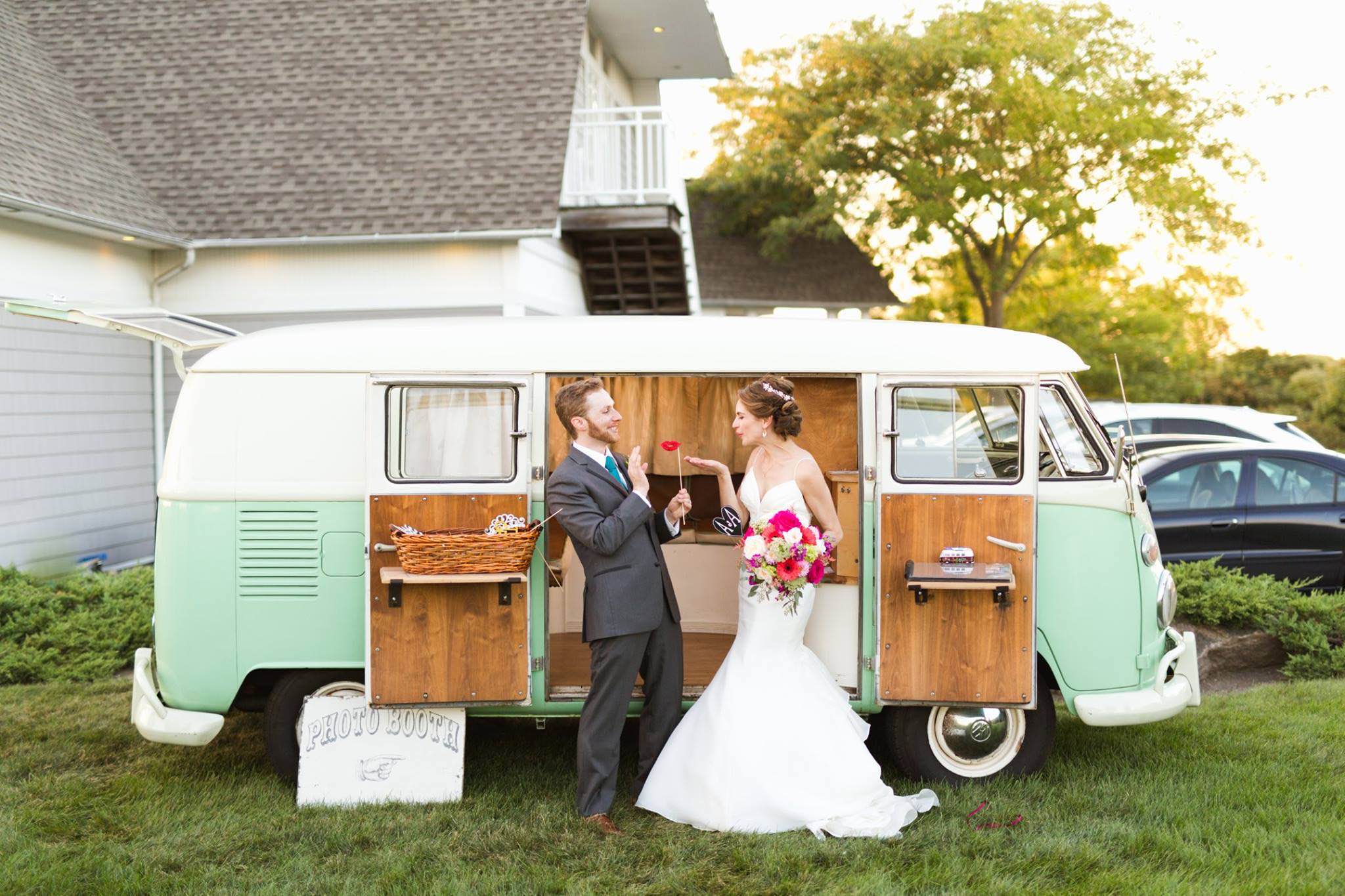 Chloe the PhotoBus at Guilford Yacht Club - Photobooth Rentals from ...